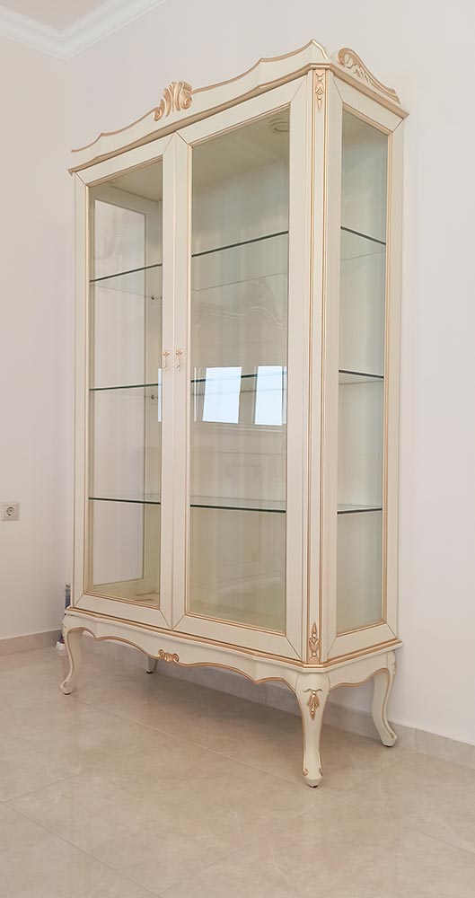 ELEGANCE AND LUXURY - ΕΠΙΠΛΟ TOULIOS